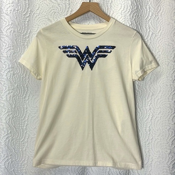 Boxlunch | Tops | Boxlunch Color Changing Sequin Wonder Woman Logo Tee ...